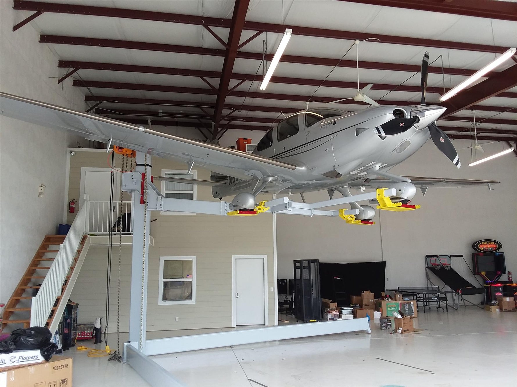 AeroLift Aircraft Lift Systems – AeroLift.aero